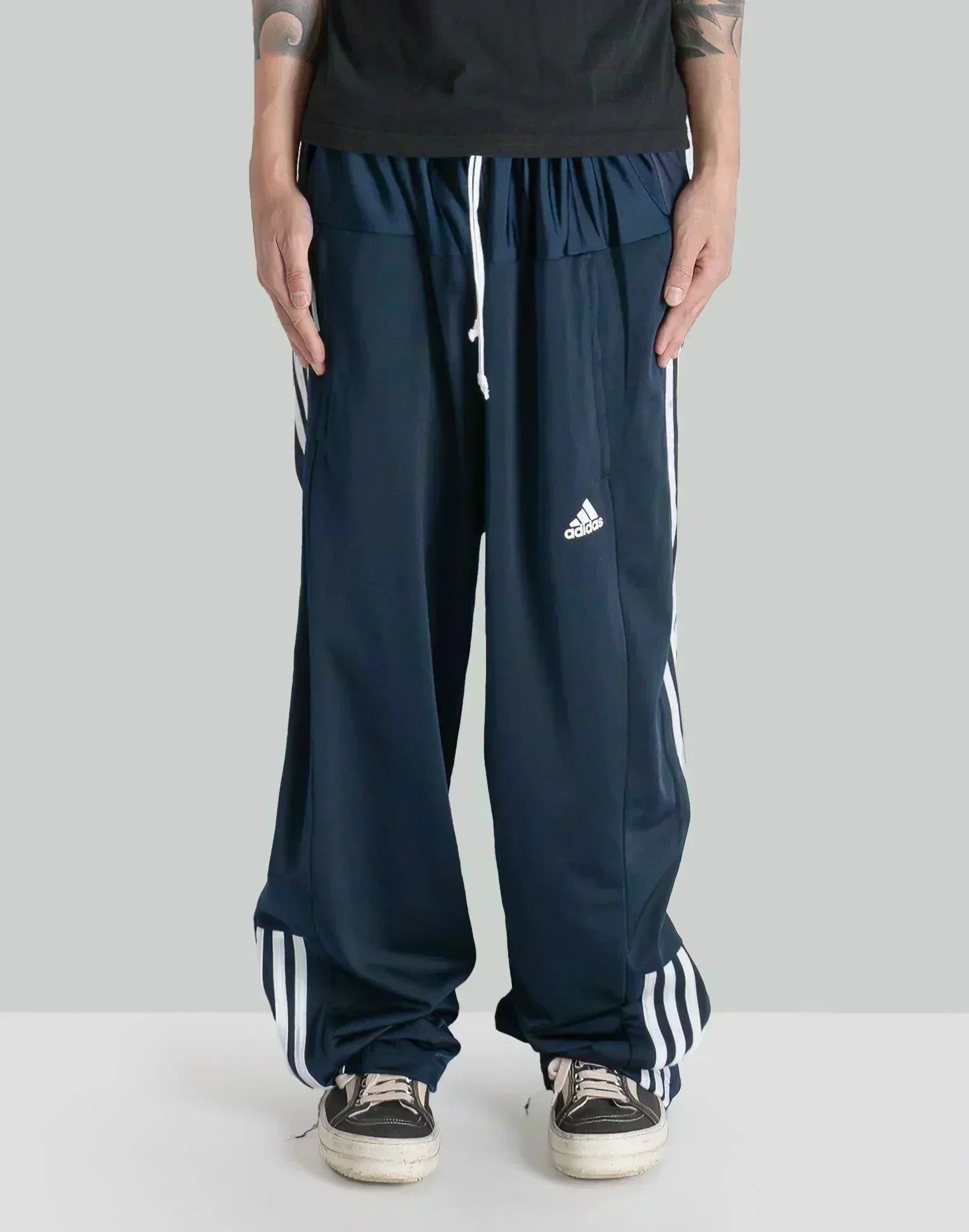 DISCOVERED Docking Wide Track Pants – 082plus