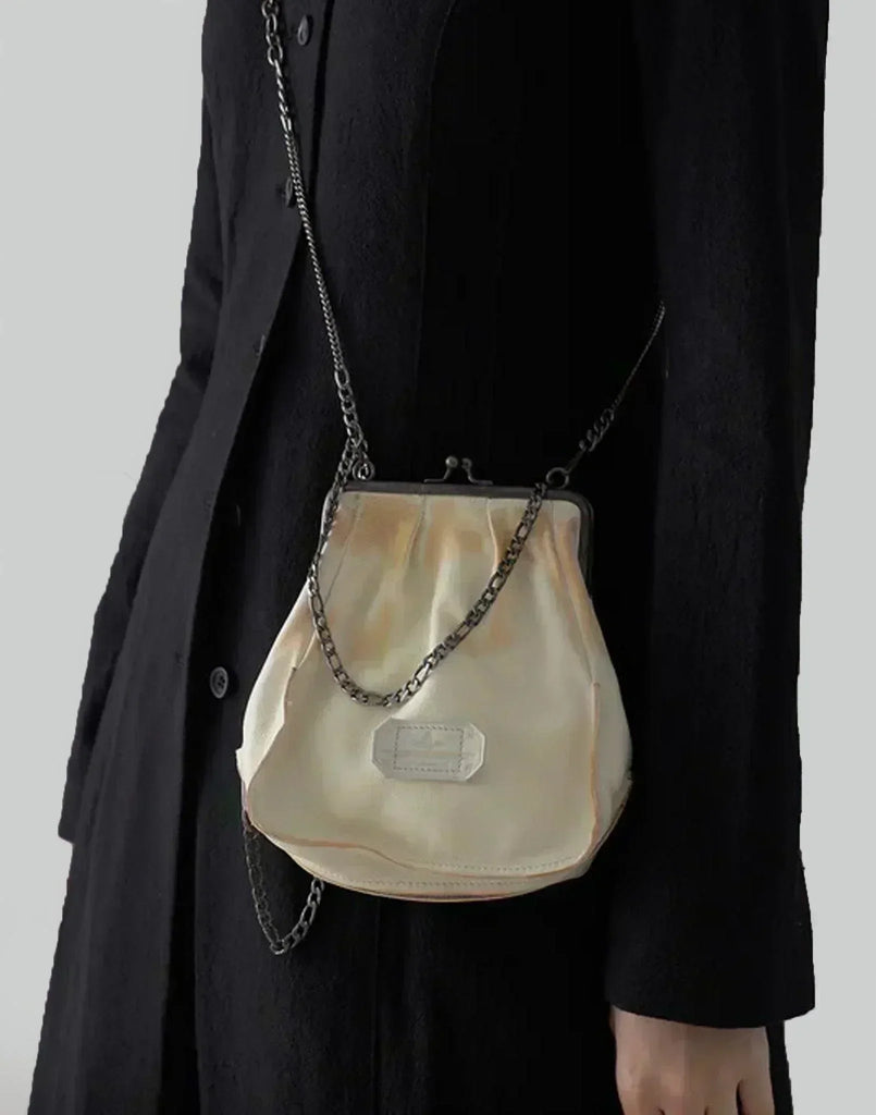 professor.E Topsy-turvy Clasp bag – 082plus